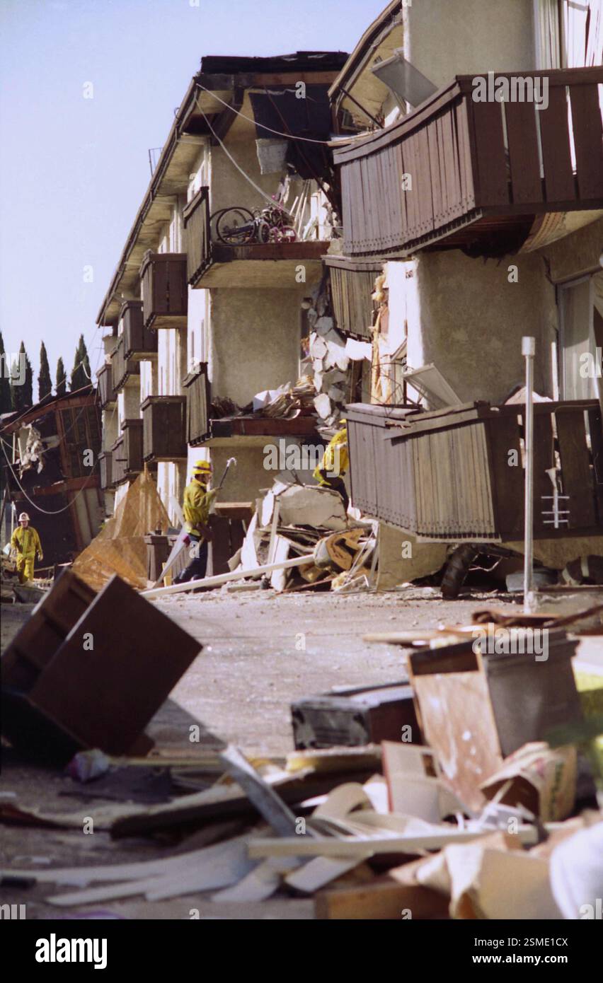 Los Angeles, CA, USA, January 1994. First responders seen at the ...