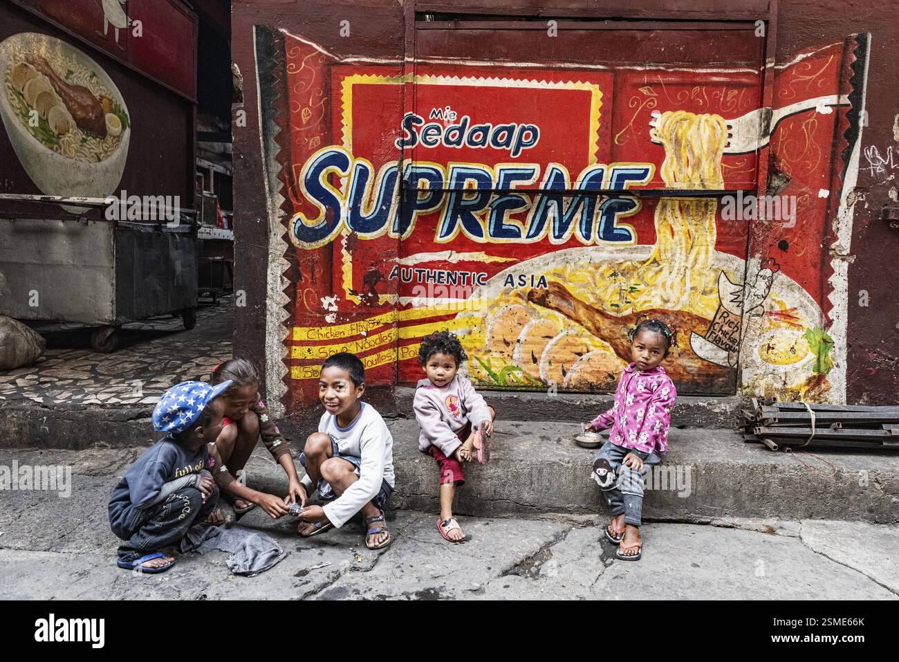Poor street children at Analakely Market Antanarivo, Madagascar, Africa ...