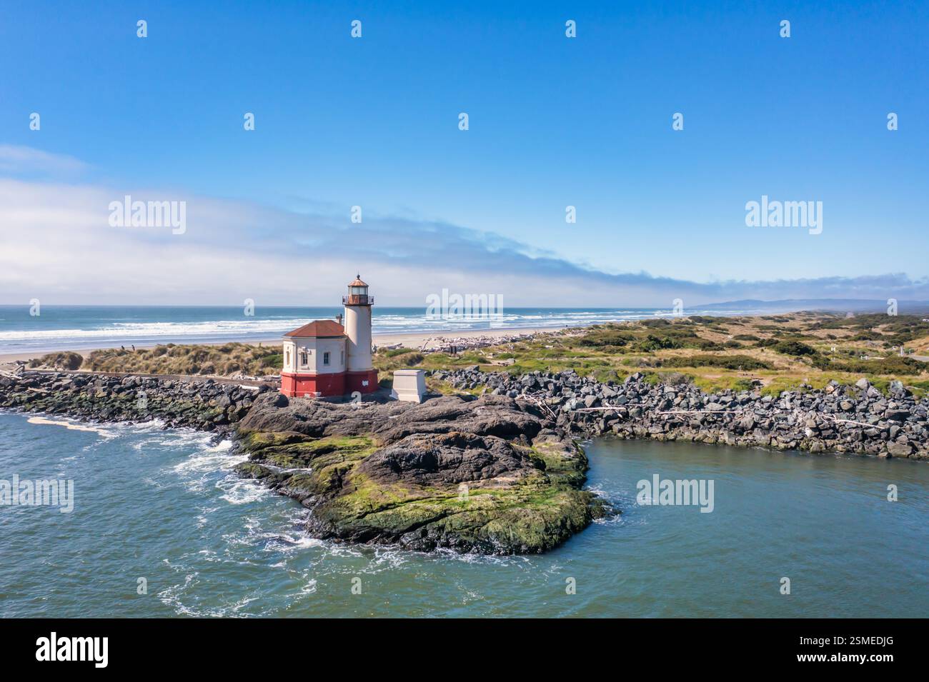 The Coquille River Lighthouse in Bandon Oregon Stock Photo - Alamy