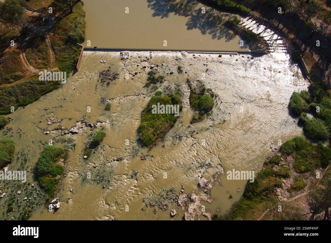 The Brewarrina Fish Traps are an ancient and culturally significant ...