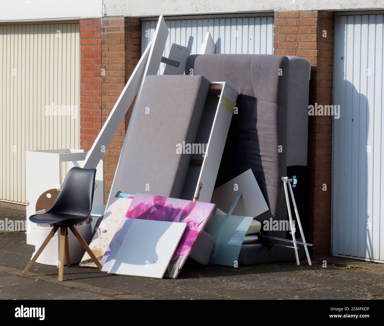 Garbage ruck hi-res stock photography and images - Alamy