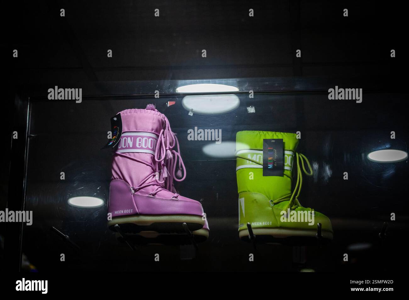 Moon boot logo hi-res stock photography and images - Alamy
