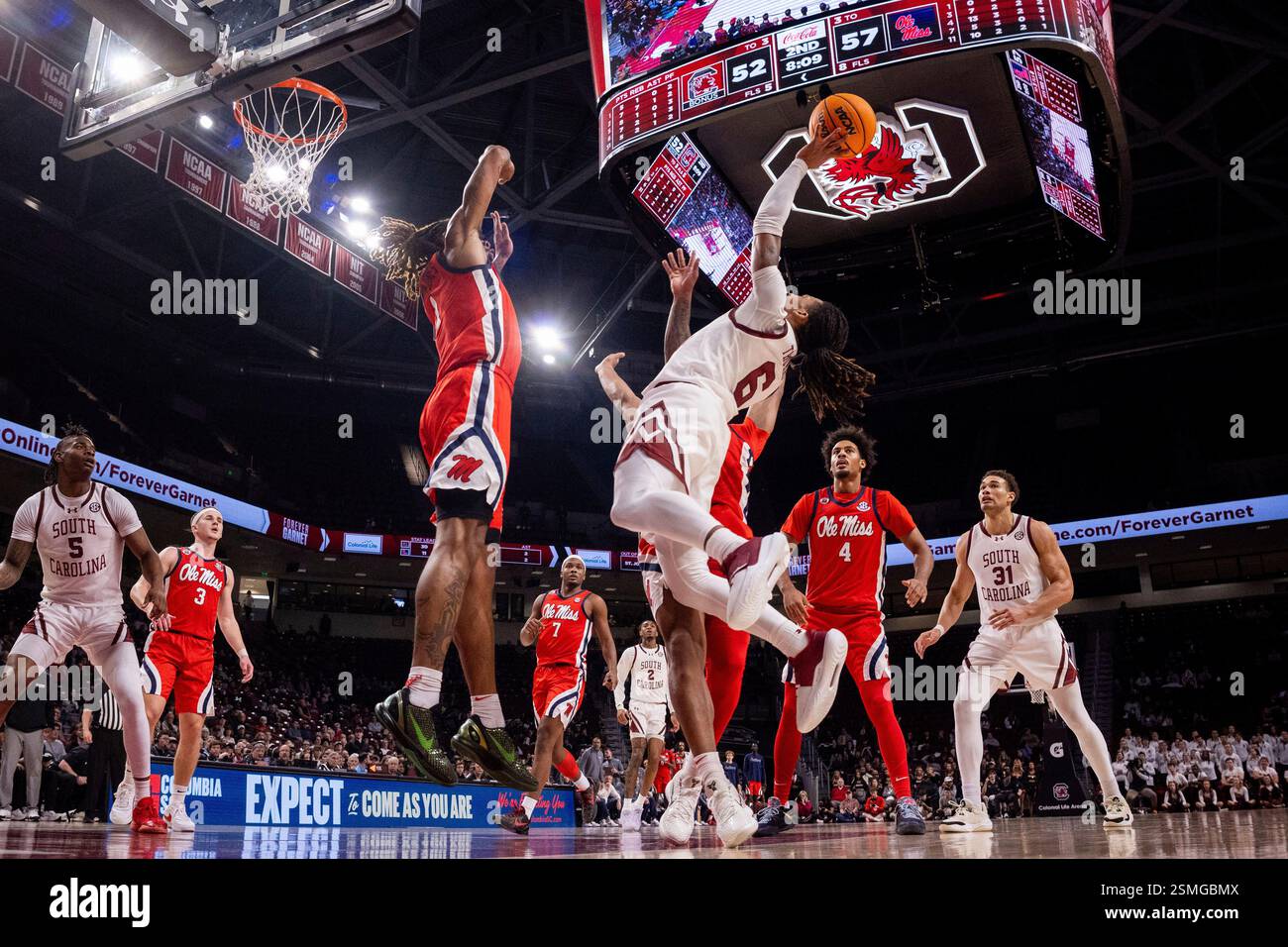 South Carolina guard Jamarii Thomas (6) shoots on Mississippi guard Dre ...