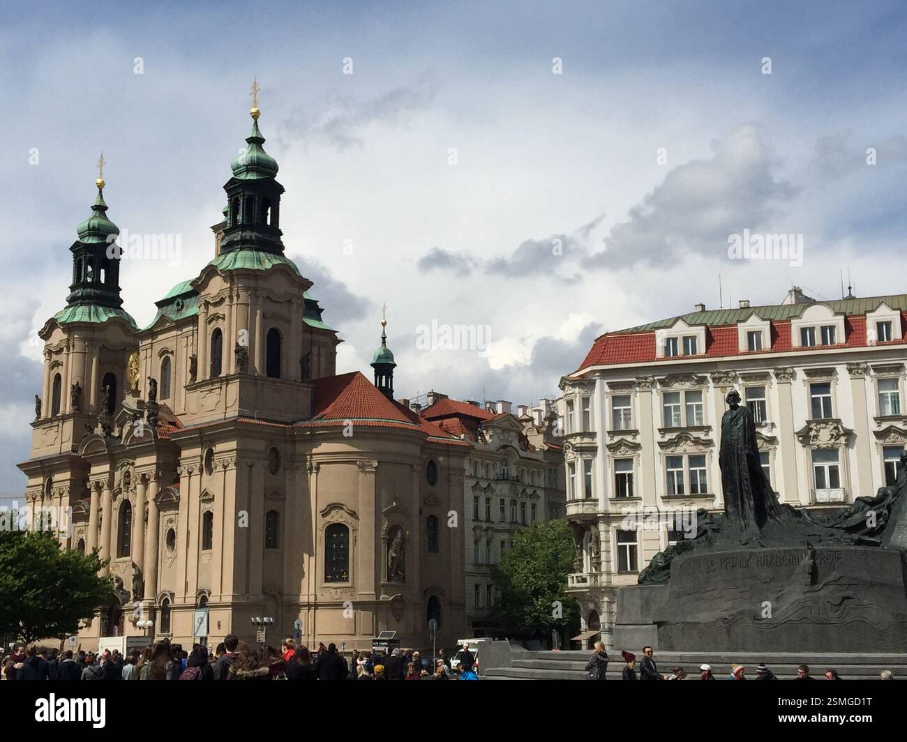 St. Nicholas' Church, Sydney. Brick building with arched windows and ...