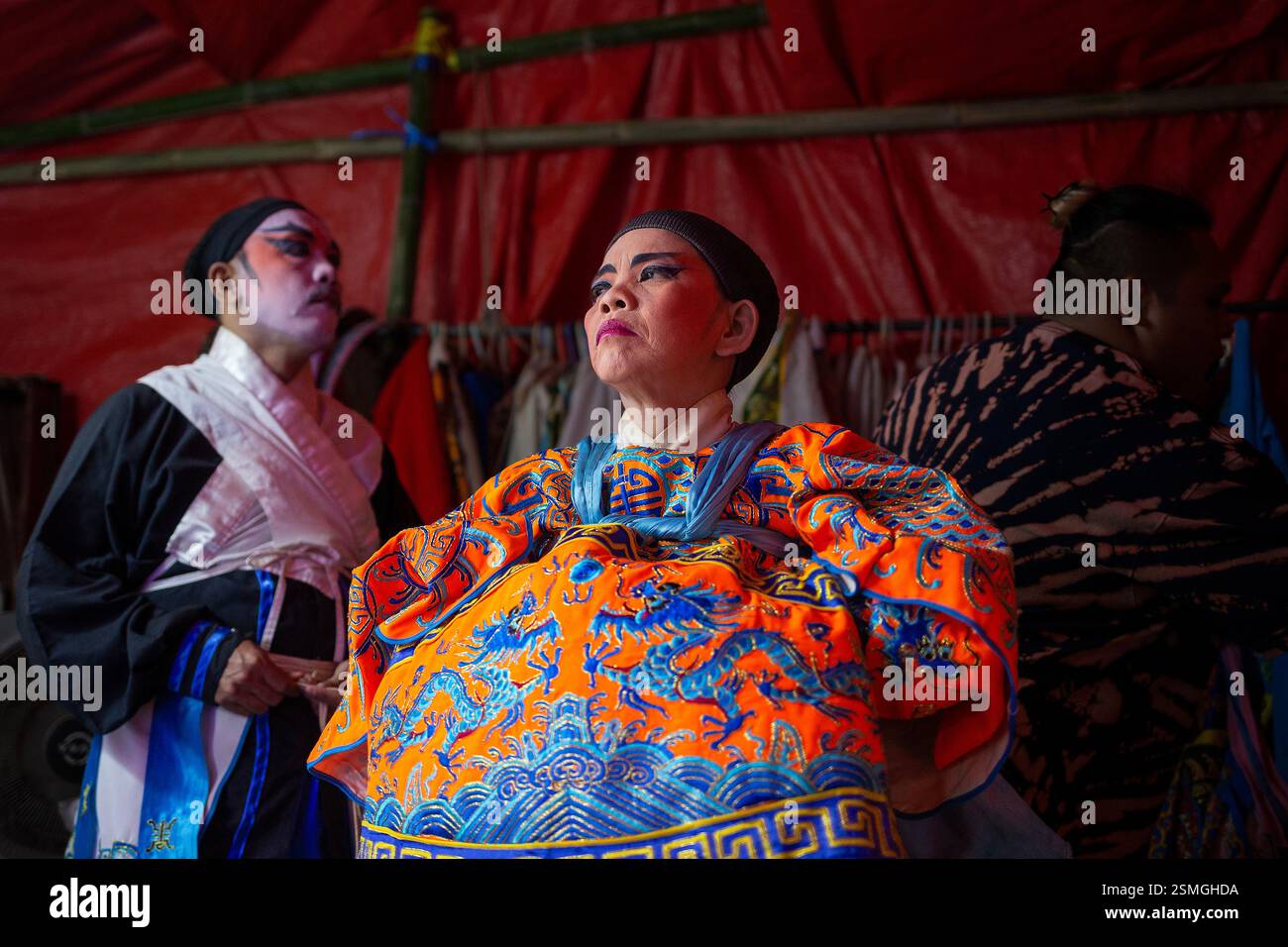 Thai performers from the 'Tie Kia Tong Chia Sung Hiang' Chinese Teochew ...