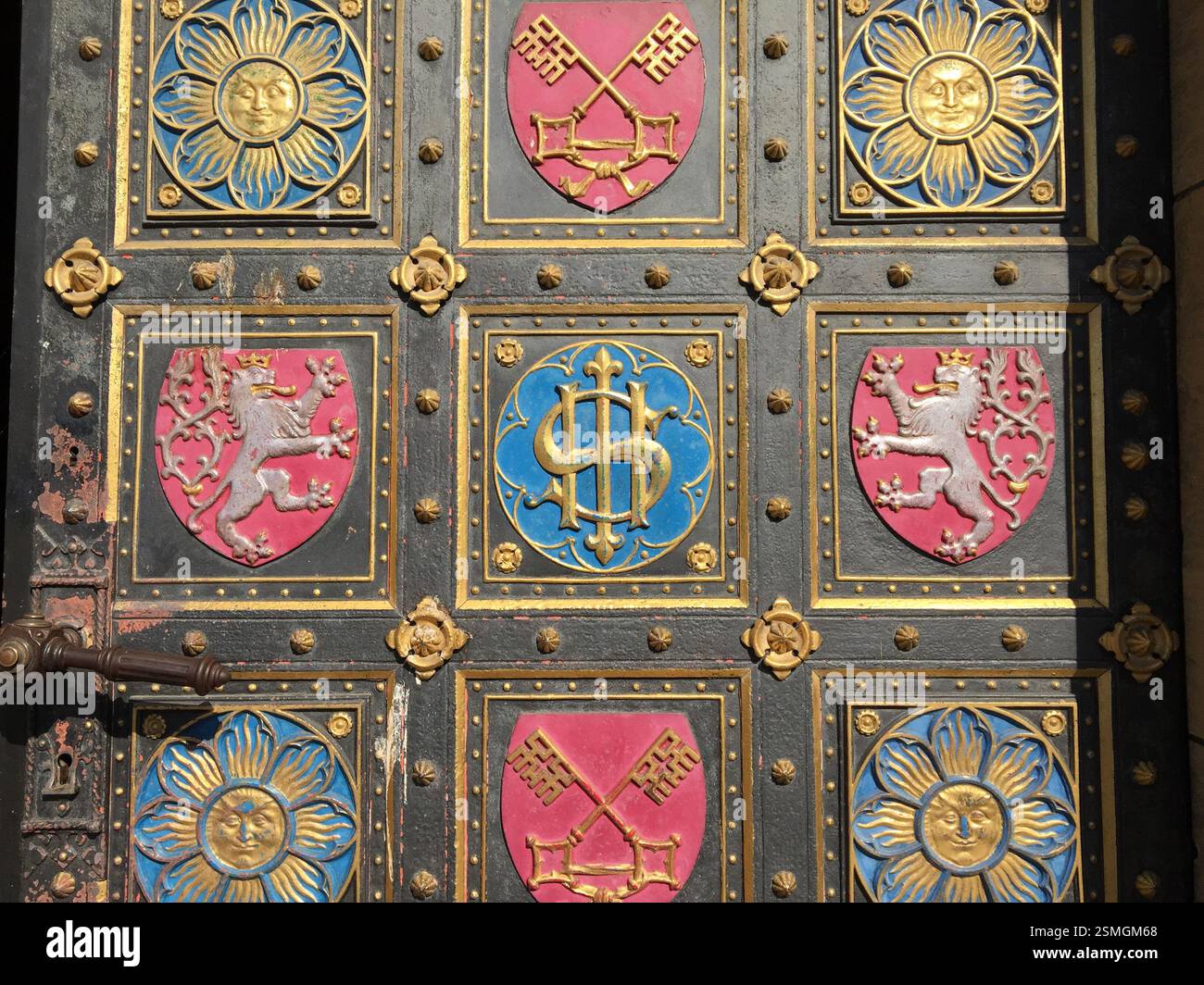 Artifact symbolic meaning hi-res stock photography and images - Alamy