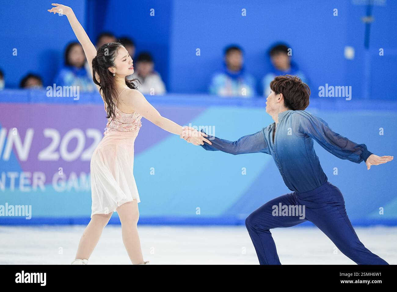 Harbin,China.12th February 2025. Yoshida Utana and Morita Masaya of Japan compete in the Figure ...