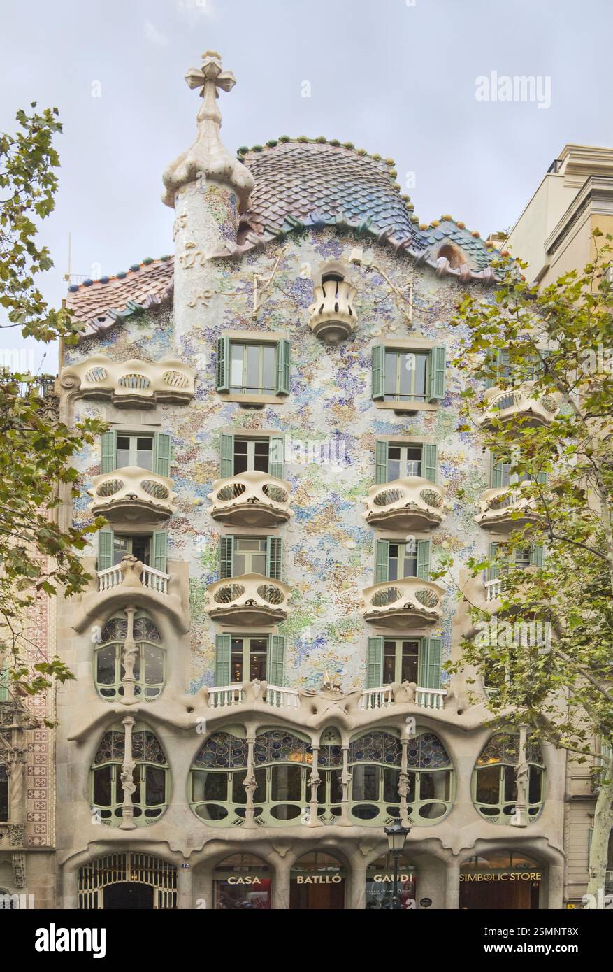 Barcelona catalonia spain old hi-res stock photography and images - Alamy