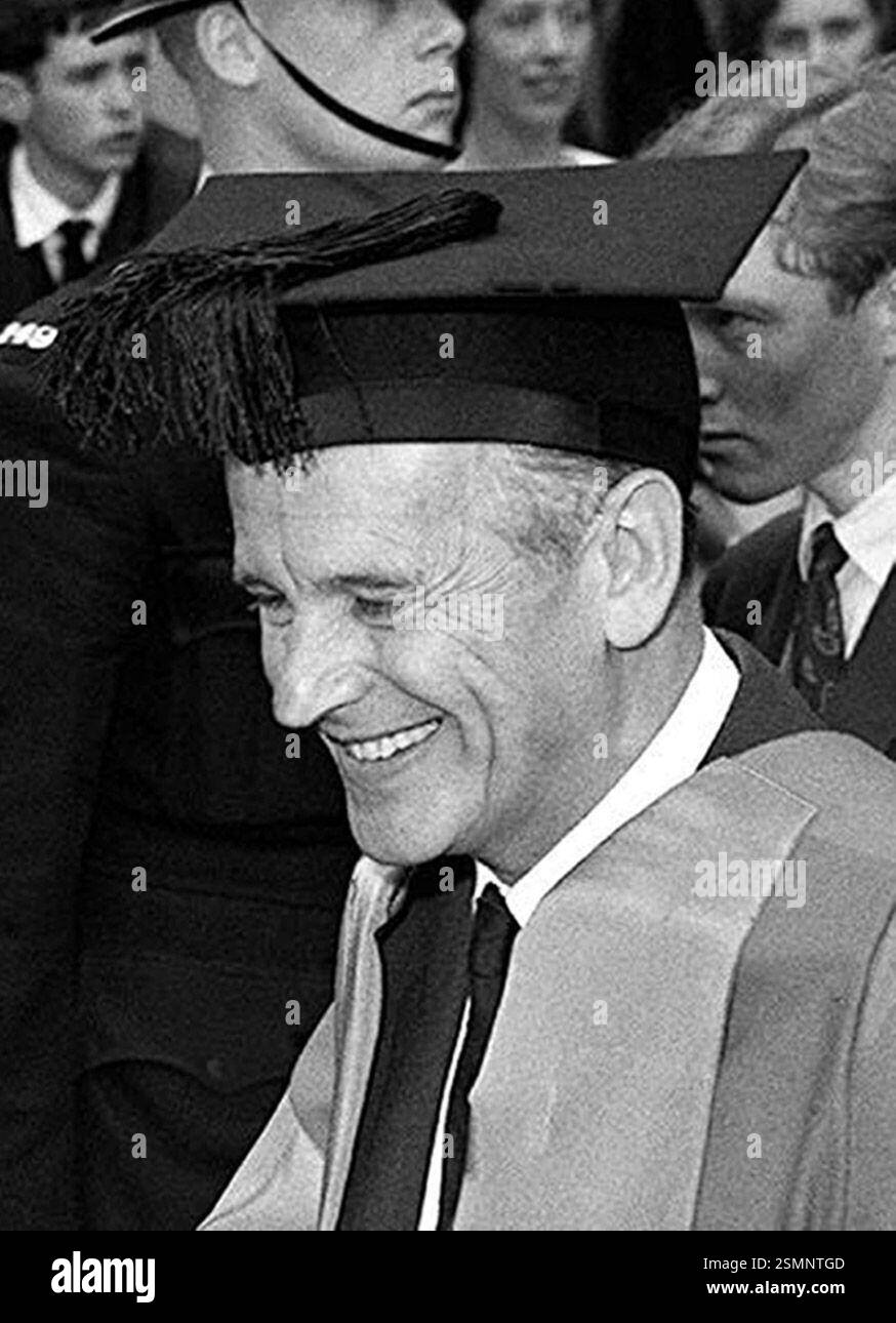 File photo dated 27/6/1962 of Graham Sutherland. The painter, actress ...