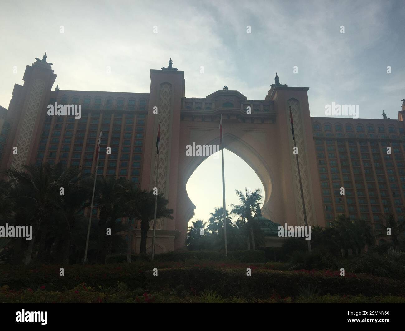 Atlantis The Palm hotel entrance. Impressive Arabian architecture ...