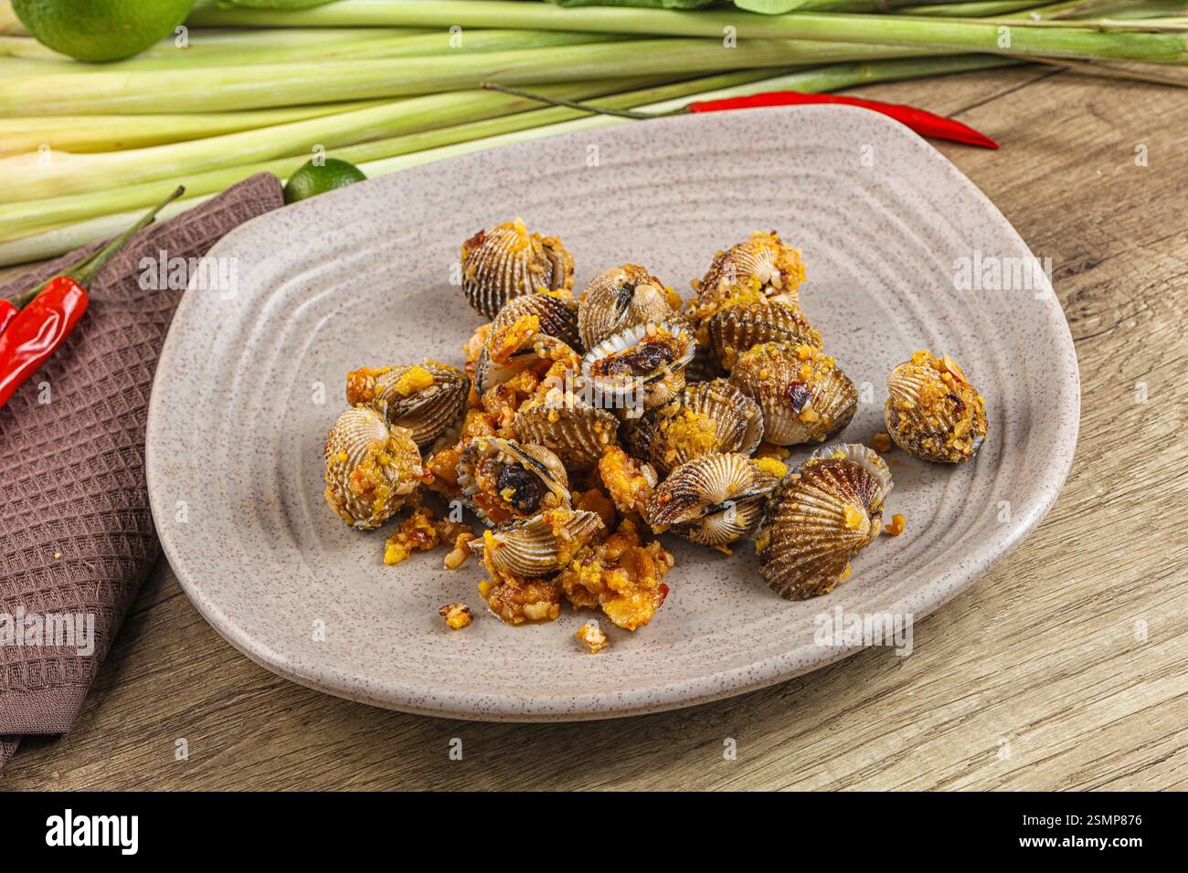 Blood Cockle Fried With Garlic and spices Stock Photo - Alamy