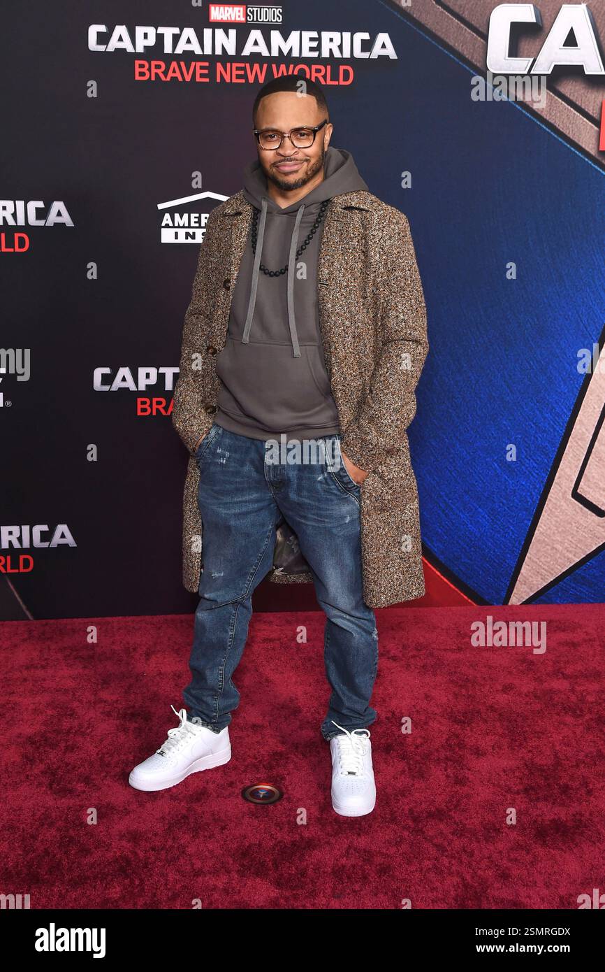 Eugene Byrd bei der Weltpremiere des Kinofilms 'Captain America: Brave ...