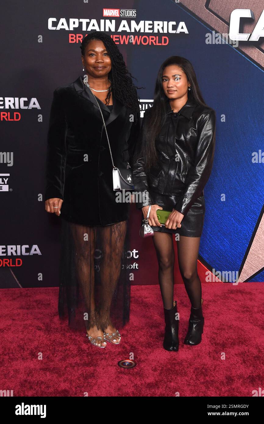 Nancy Martinez-Morrison und Mia Martinez bei der Weltpremiere des ...