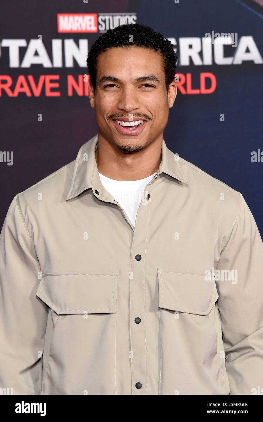 Greg Tarzan Davis bei der Weltpremiere des Kinofilms 'Captain America ...