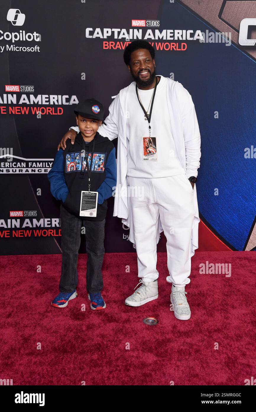 Shay Roundtree mit Sohn bei der Weltpremiere des Kinofilms 'Captain ...