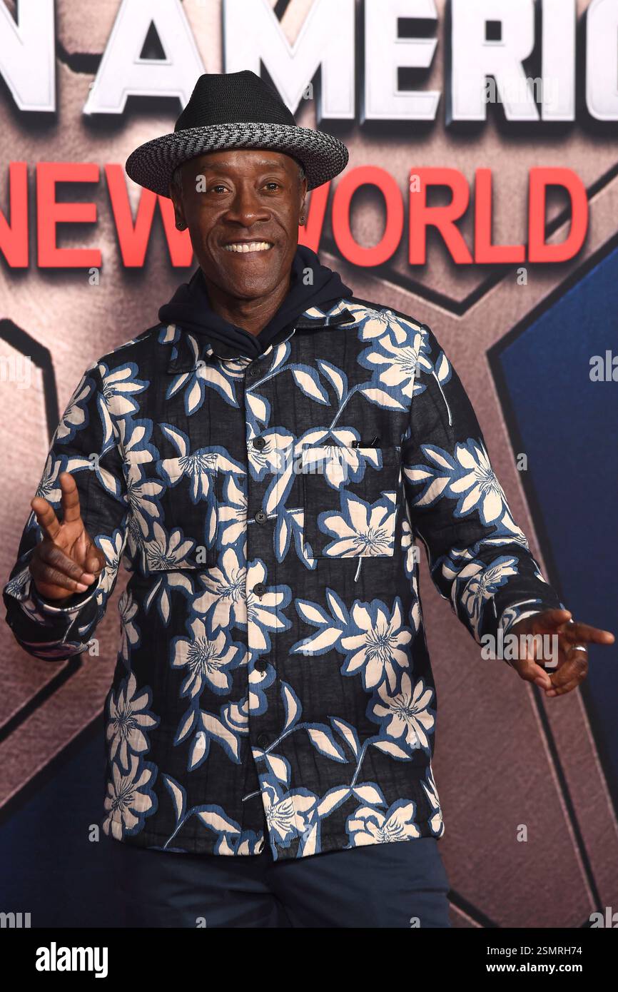 Don Cheadle bei der Weltpremiere des Kinofilms 'Captain America: Brave ...