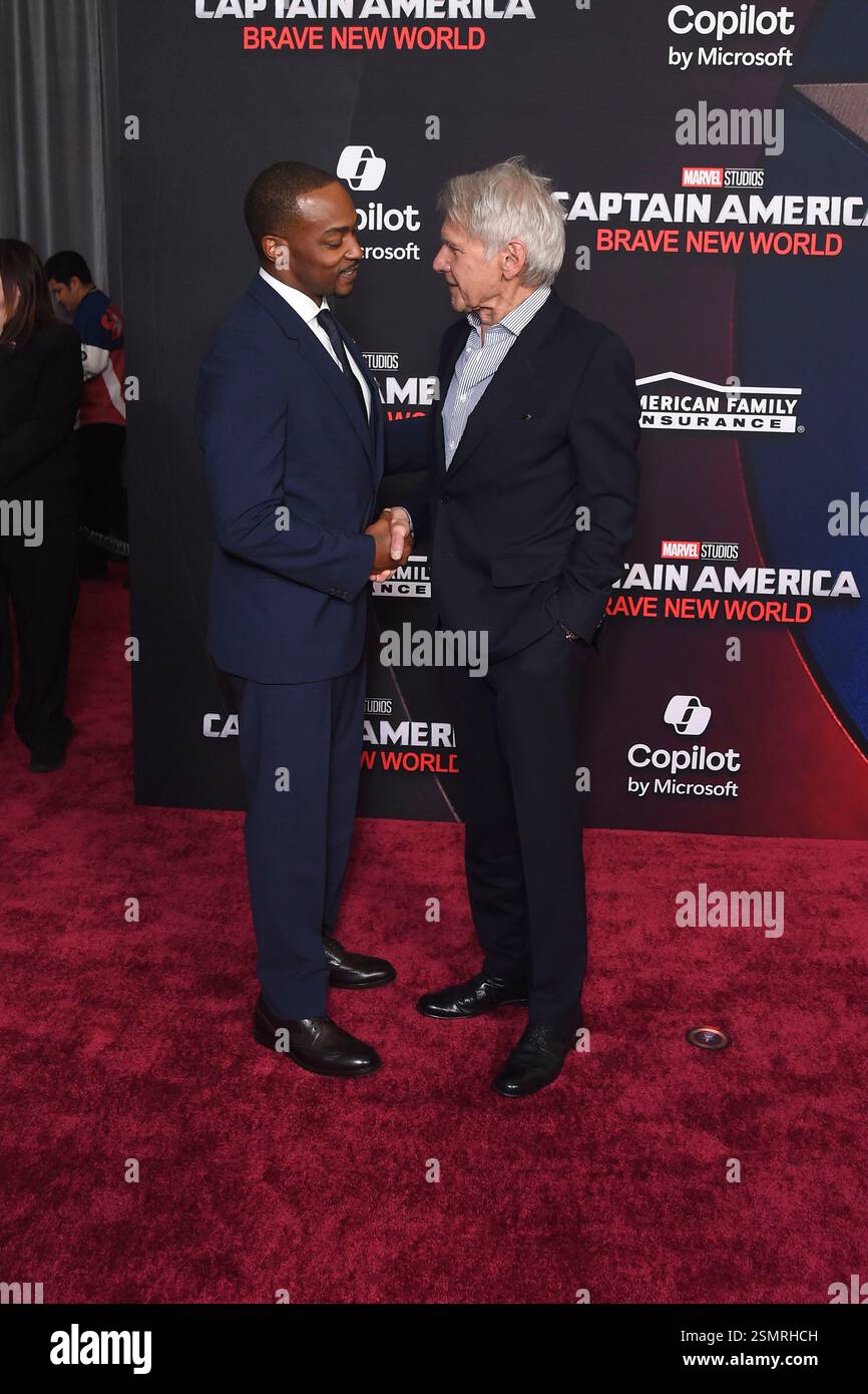 Anthony Mackie und Harrison Ford bei der Weltpremiere des Kinofilms ...