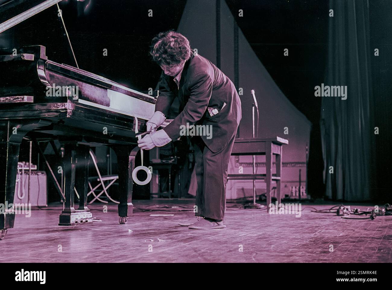 New York CIty, NY, USA, Conceptual Artist, Musician, VIdeo, Performing ...