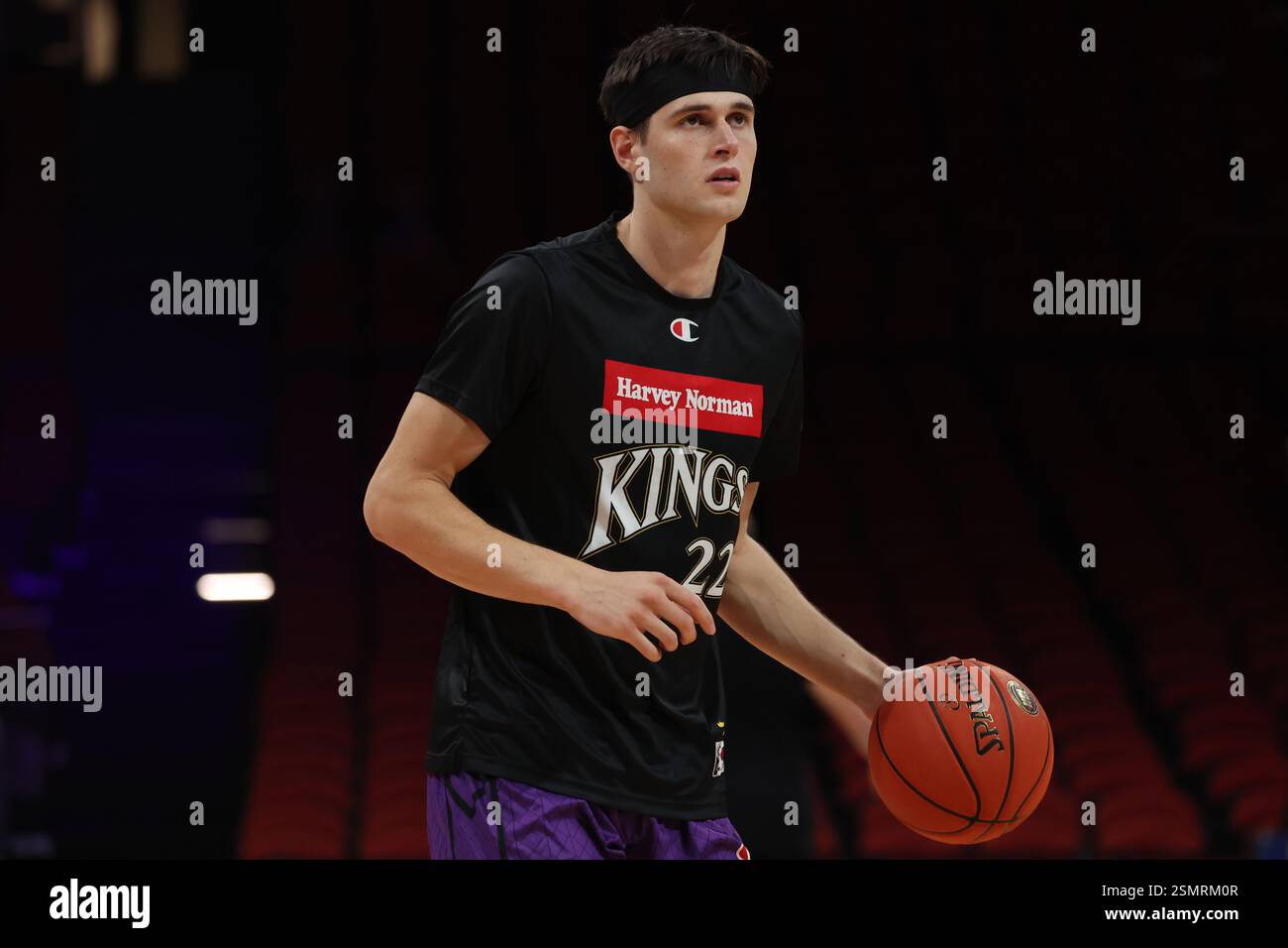 Sydney, Australia. 13th Feb, 2025. Alex Toohey of the Kings warms up ...