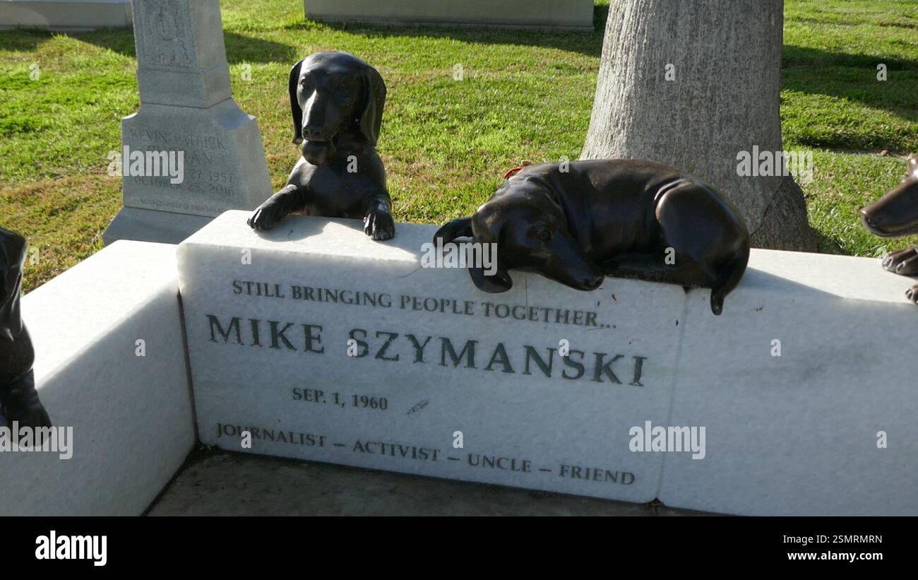 Hollywood, California, USA 10th February 2025 Mike Szymanski Grave ...