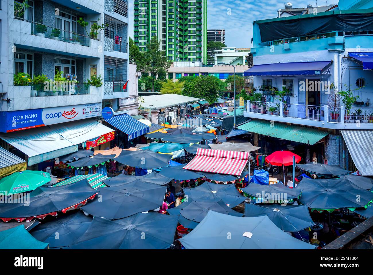 Daily life of traditional market at Phung Hung street, Cho Lon. Street ...