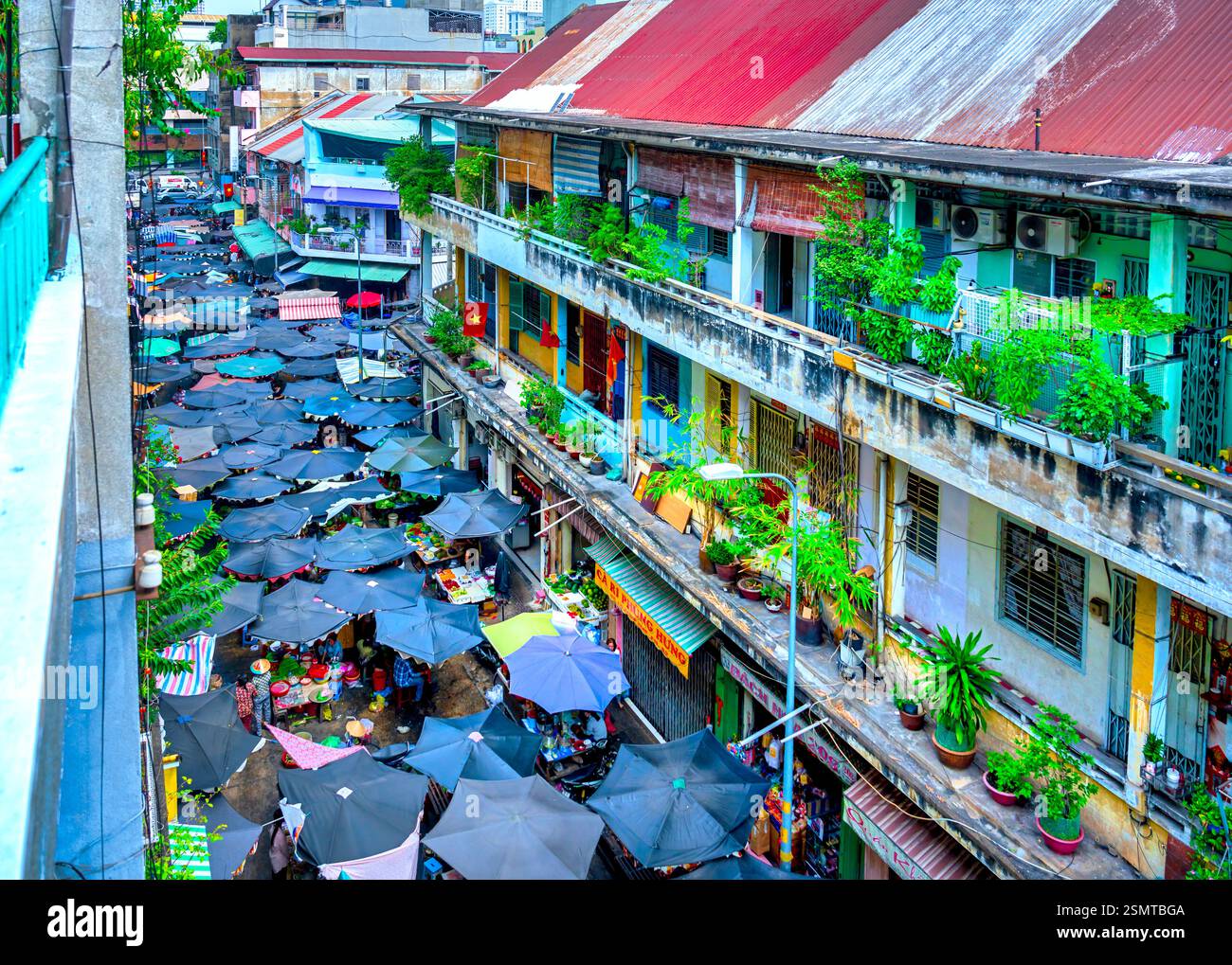 Daily life of traditional market at Phung Hung street, Cho Lon. Street ...