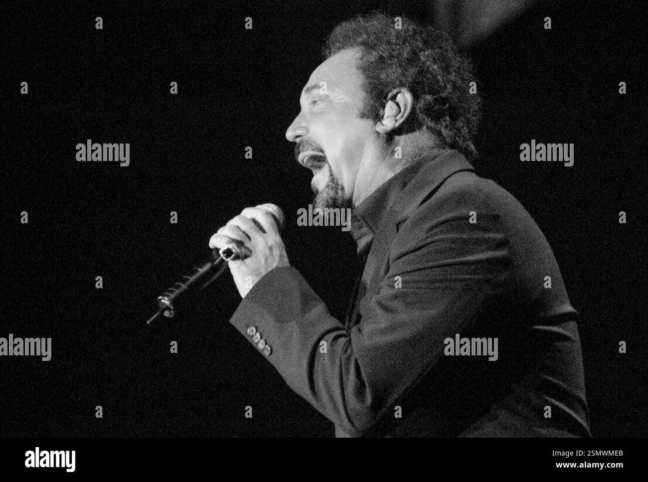 TOM JONES, HOMETOWN CONCERT, 2003: 63-year-old Welsh singing legend TOM ...
