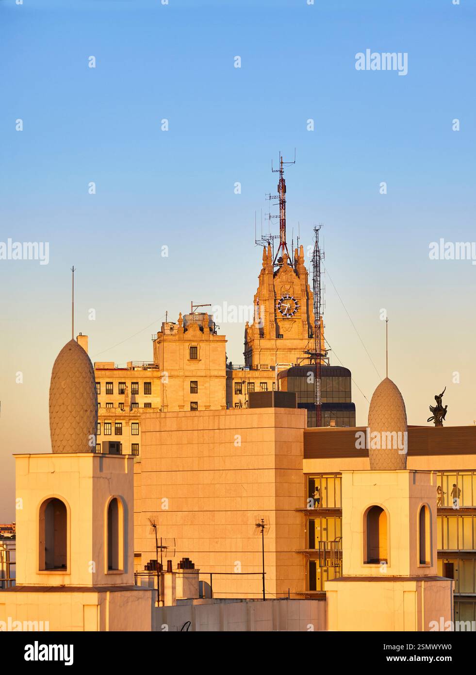 Rialto building roof at Gran Via street. Madrid Stock Photo - Alamy