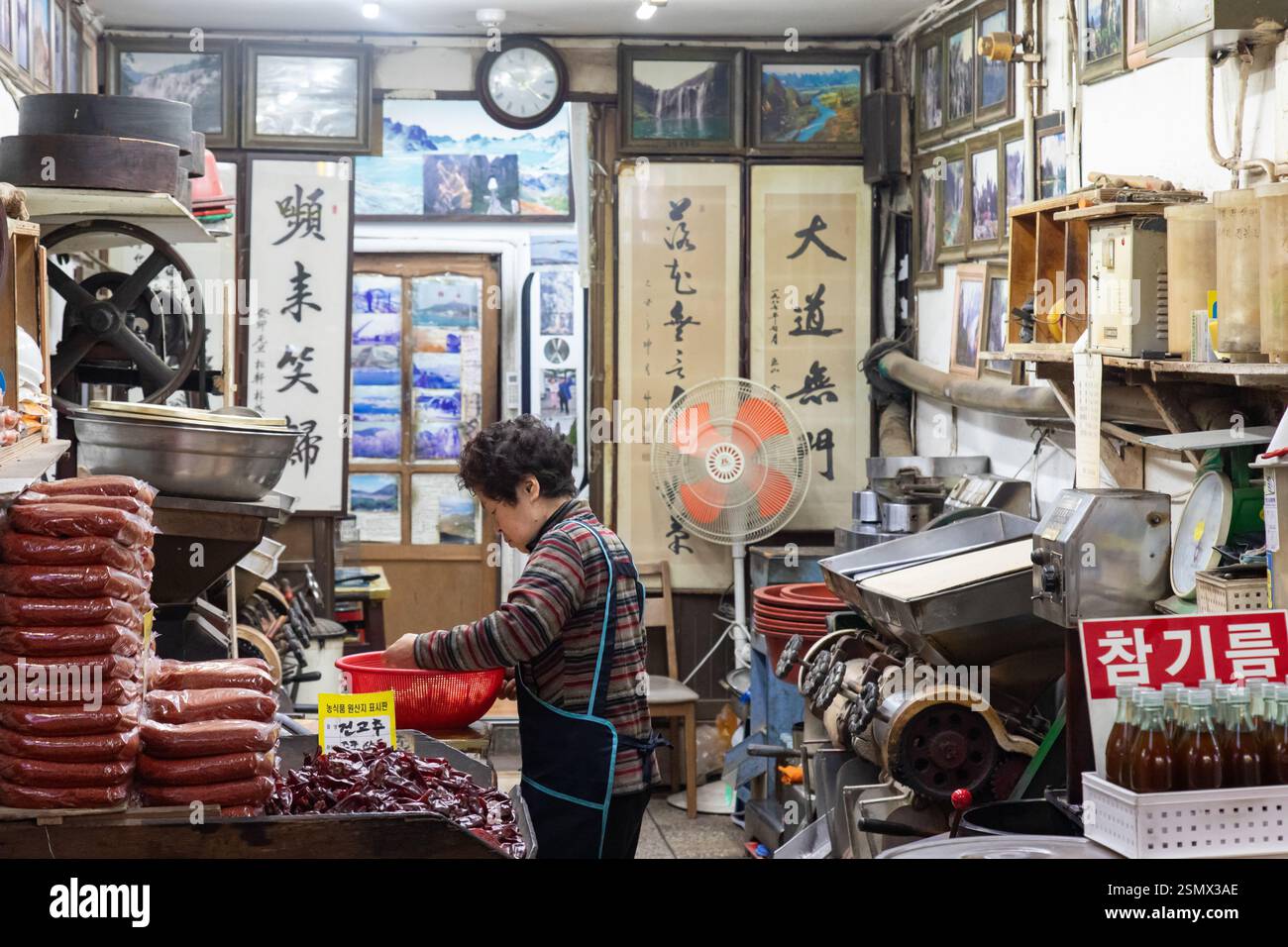 Busan, South Korea - 24-03-2024: local market in Busan, streets with ...