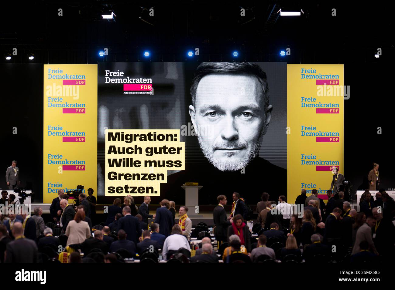 FDP Parteitag DEU, Deutschland, Germany, Berlin, 09.02.2025 Anzeige mit ...