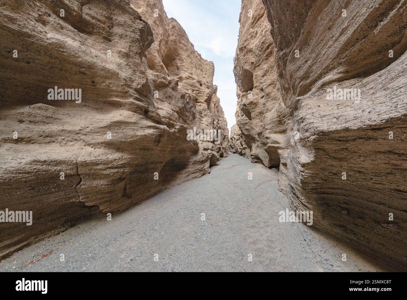 Lop Nur Grand Canyon in Korla, Xinjiang, China Stock Photo - Alamy