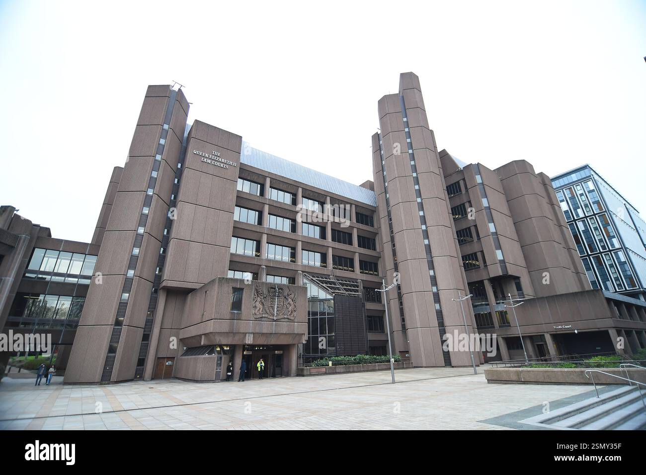 The Queen Elizabeth II Law Courts in Liverpool which houses the ...