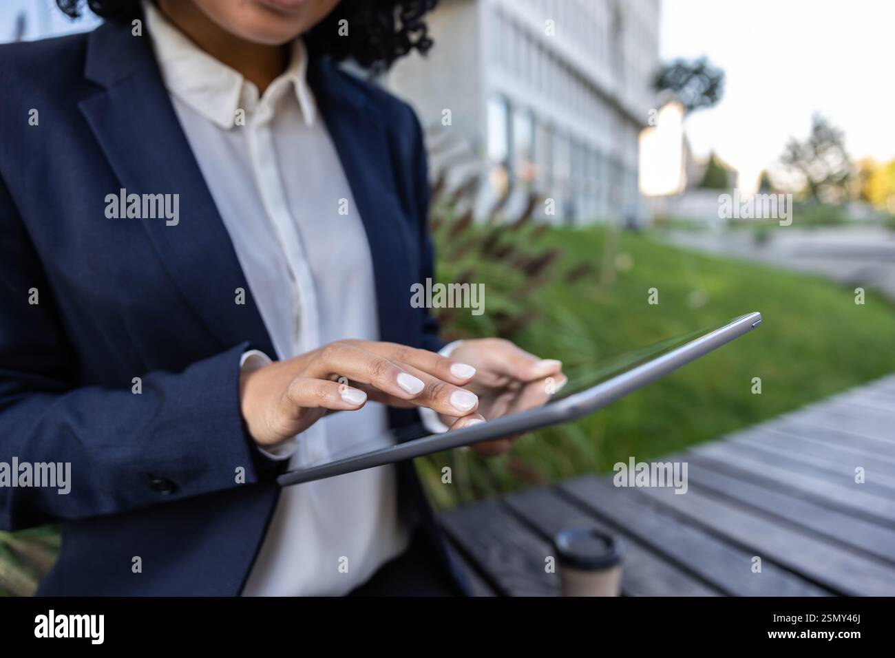 Hands scroll woman tablet hi-res stock photography and images - Alamy