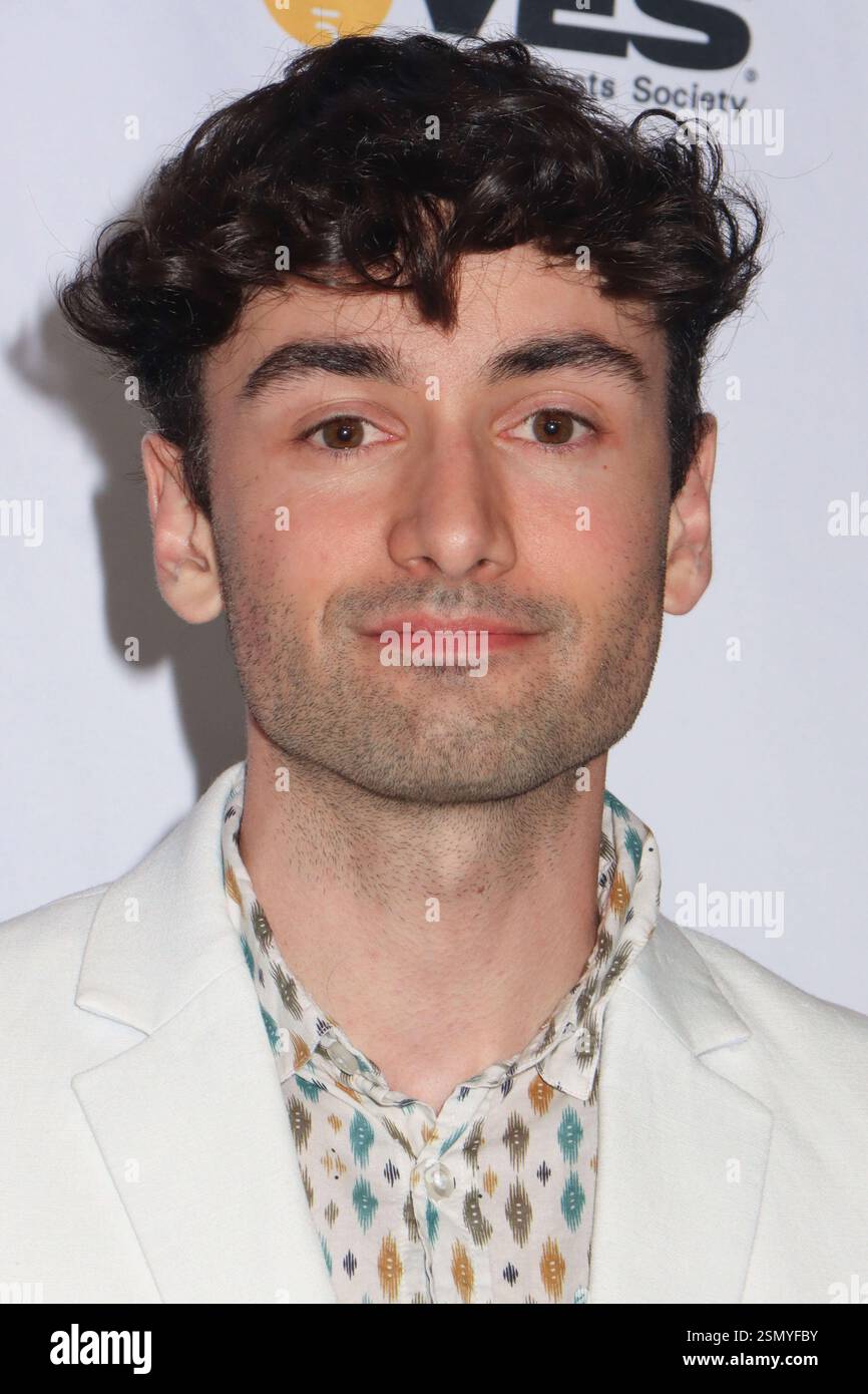 Hellois Marre 02/11/2025 The 23rd Annual VES Awards Press Room held at ...