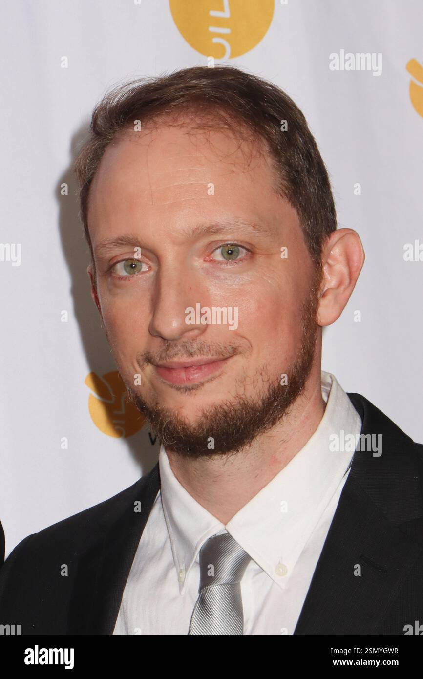 Eric Levin-Hatz 02/11/2025 The 23rd Annual VES Awards Arrival held at ...