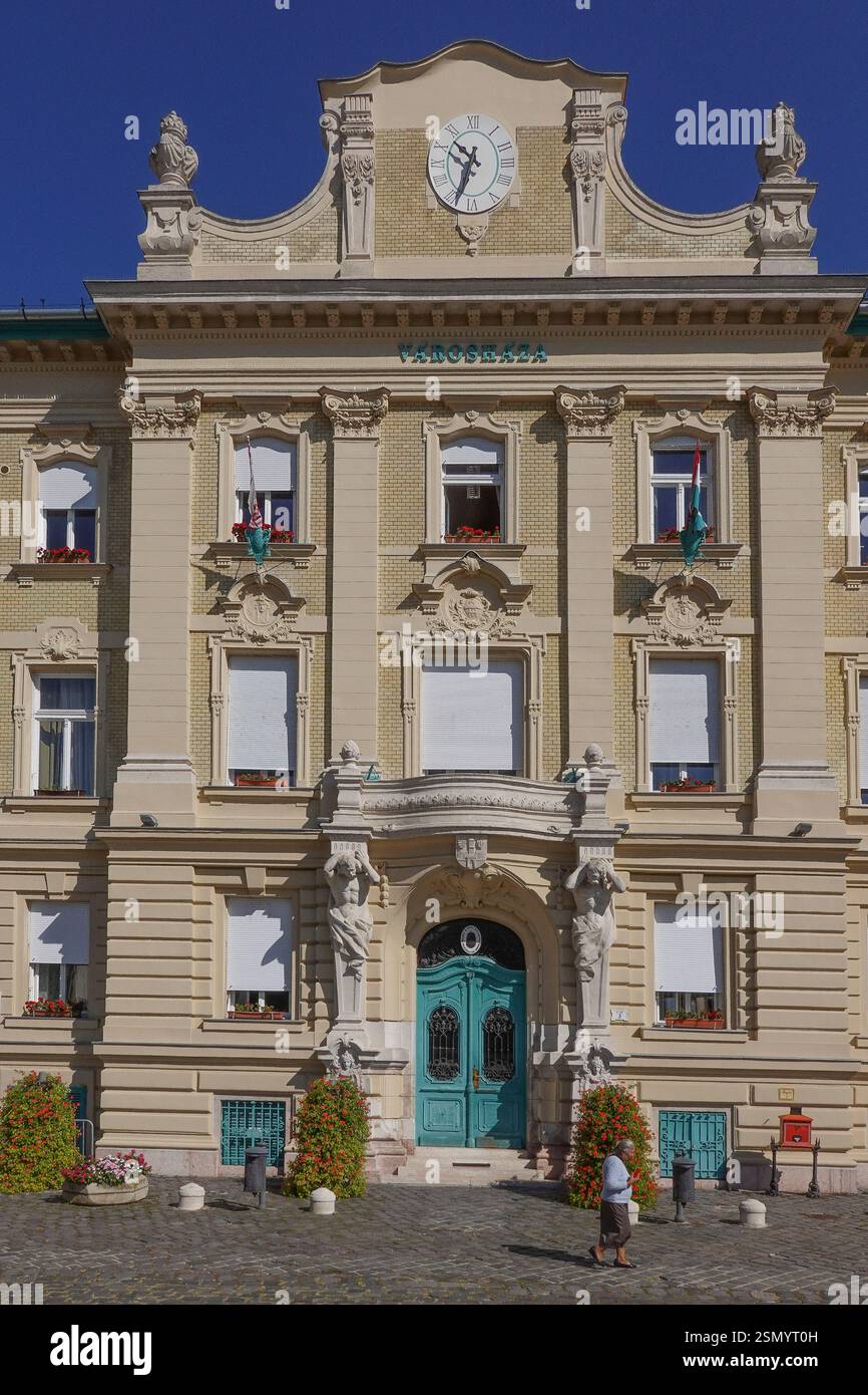 Hungary, Budapest, Obusa, Fo ter , the main square of Obuda with Town ...