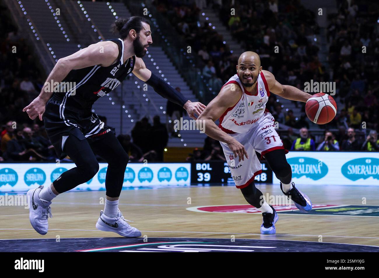 Turin, Italien. 12th Feb, 2025. (R-L) Shavon Shields #31 of EA7 Emporio ...