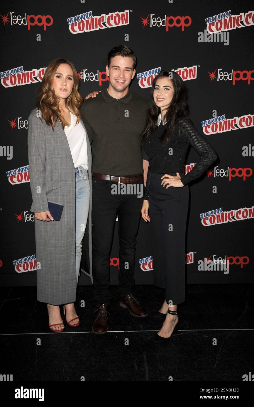 the cast of Freeform's 'Beyond' made an appearance at New York Comic ...