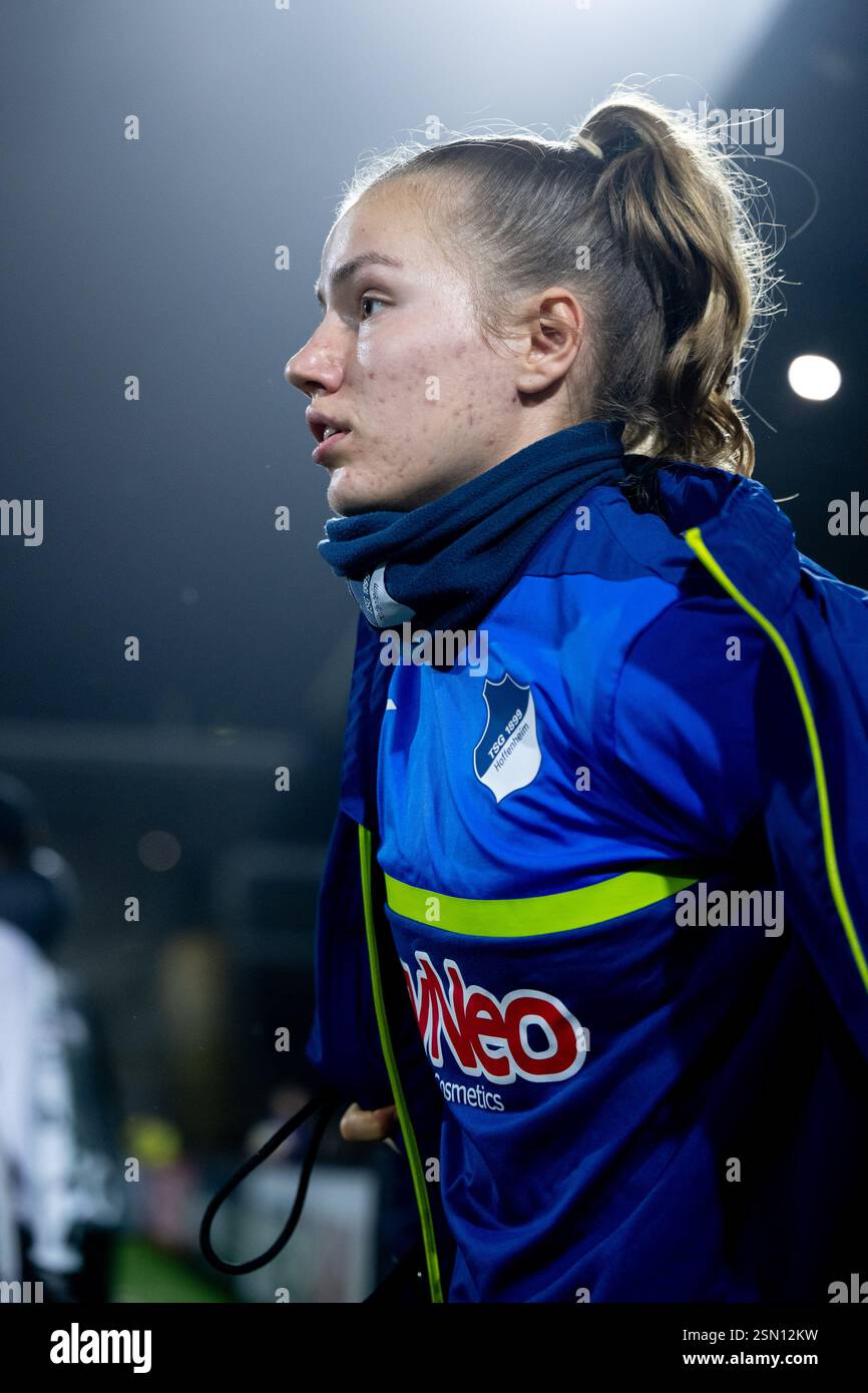 Sara Ritter (TSG Hoffenheim, #22), GER, TSG 1899 Hoffenheim vs VfL ...