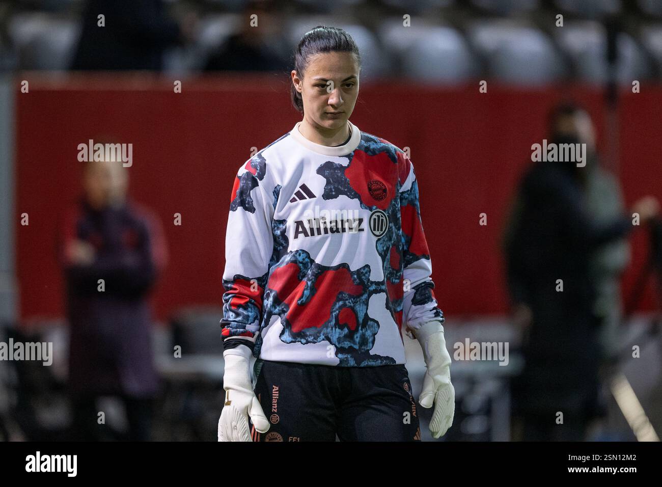 Maria Luisa Grohs (Torfrau, FC Bayern Muenchen Frauen, #1) - hier beim ...