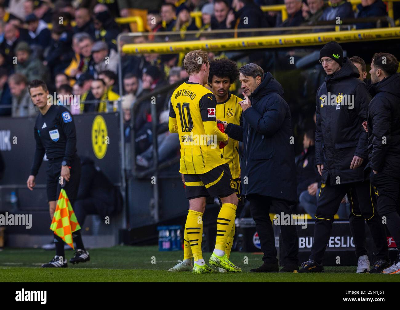 Dortmund, Germany. 08th Feb 2025. Julian Brandt (BvB) Karim Adeyemi (BvB) Trainer Niko Kovac ...