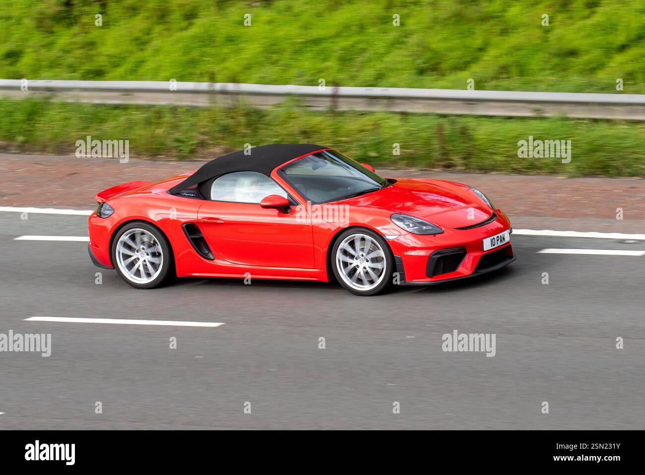 2019 Red Porsche 718 Spyder Stock Photo - Alamy