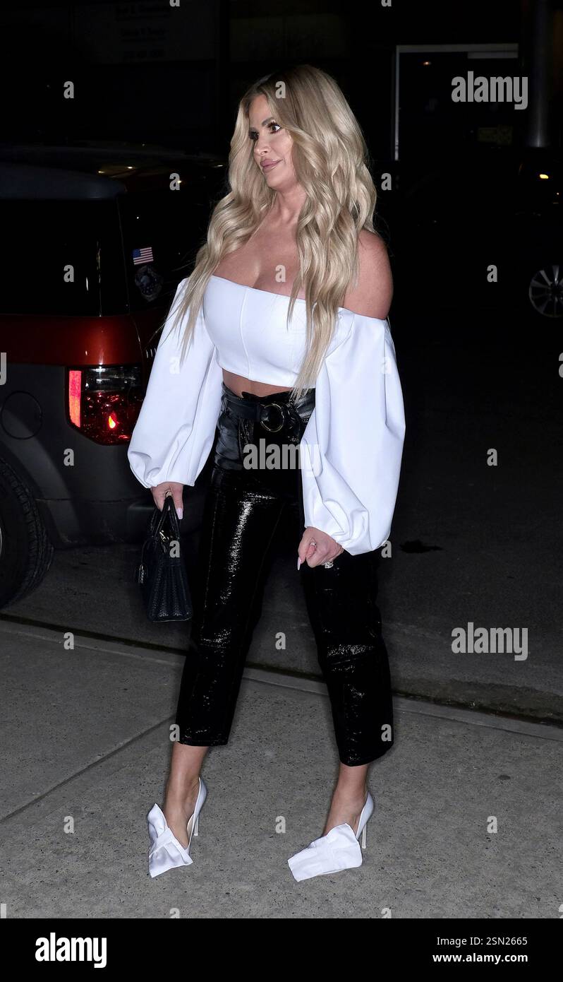 Kim Zolciak made an appearance at Watch What Happens Live on March 18 ...