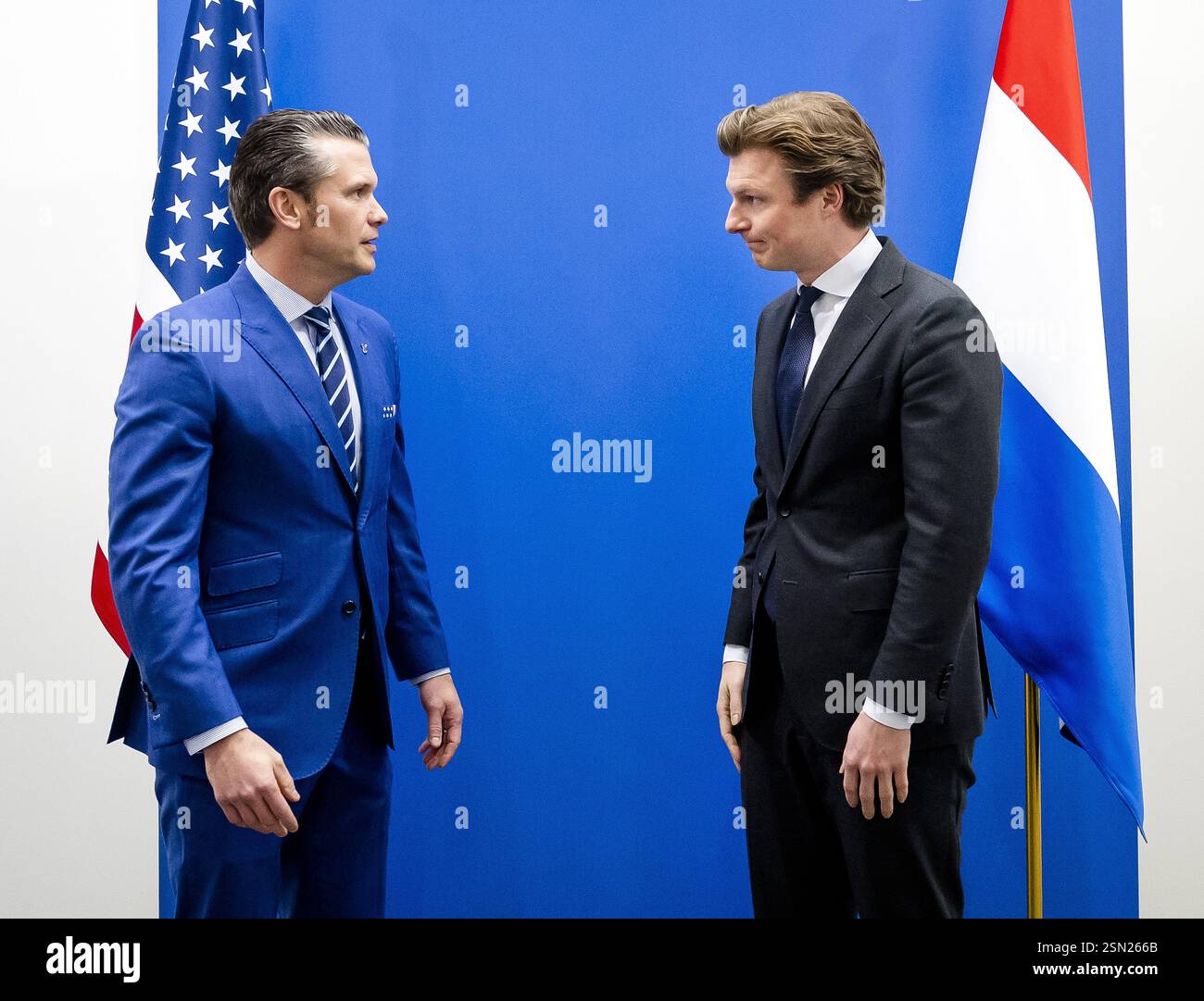 BRUSSELS - Defense Minister Ruben Brekelmans is meeting his American ...