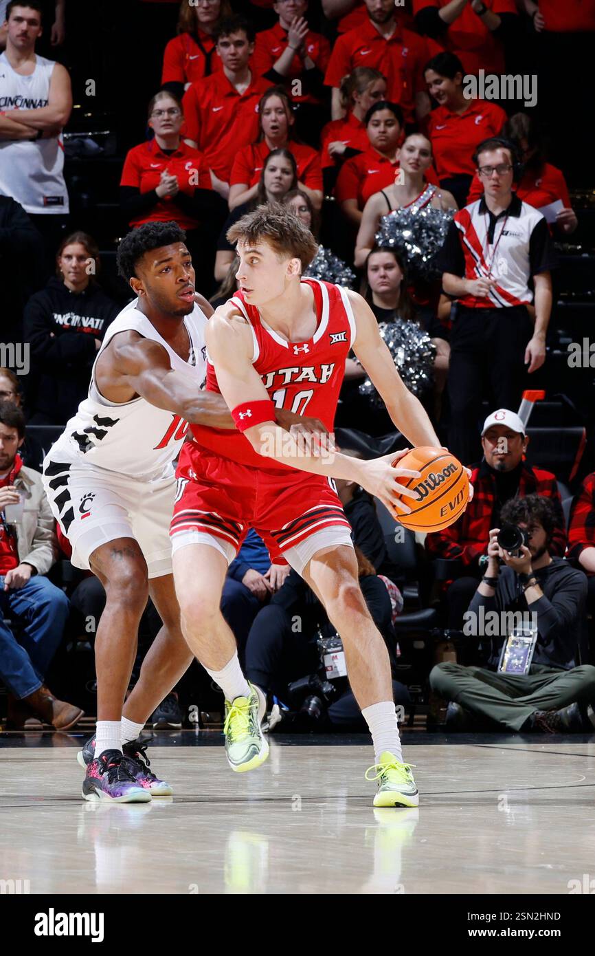 CINCINNATI, OH - FEBRUARY 11: Utah Utes forward Jake Wahlin (10 ...