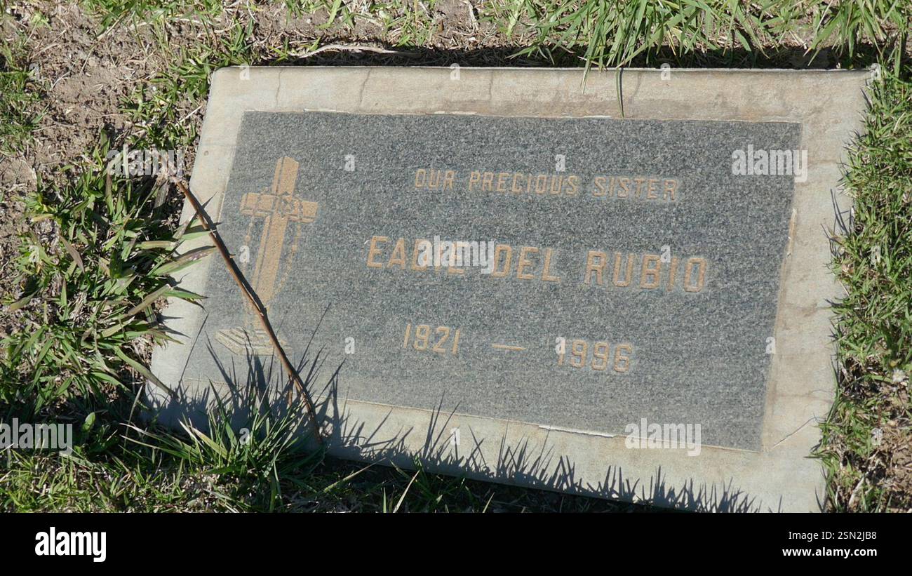 Culver City, California, USA 11th February 2025 Singers Eadie Del Rubio ...