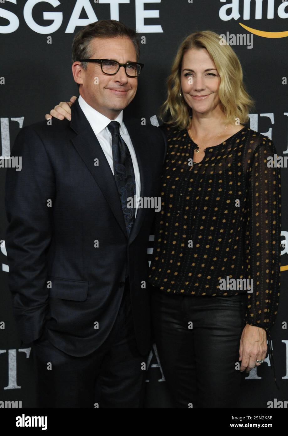 Actor Steve Carell and his wife Nancy Carell arriving at the premiere ...