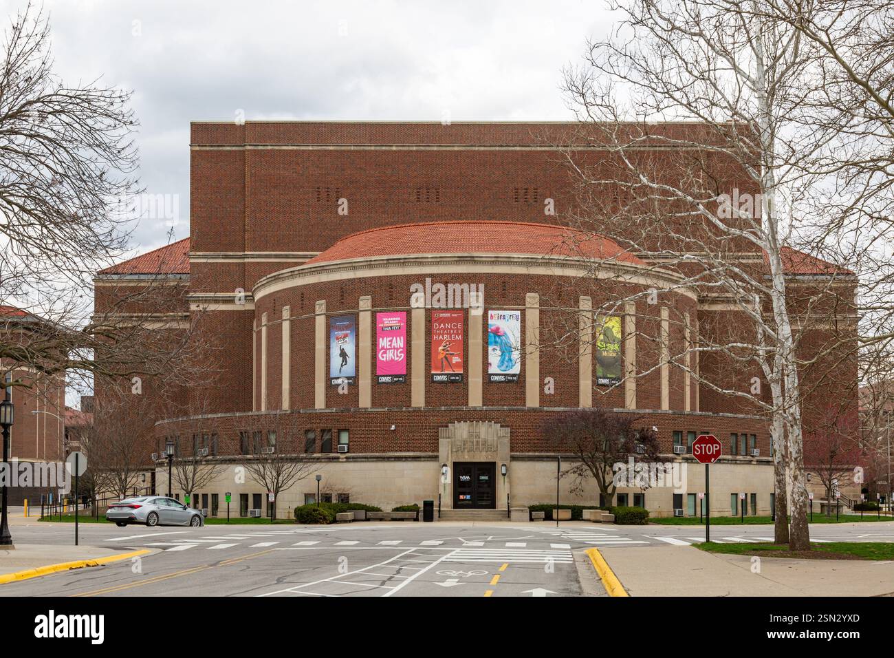 The Elliott Hall of Music is a proscenium theater on the campus of ...