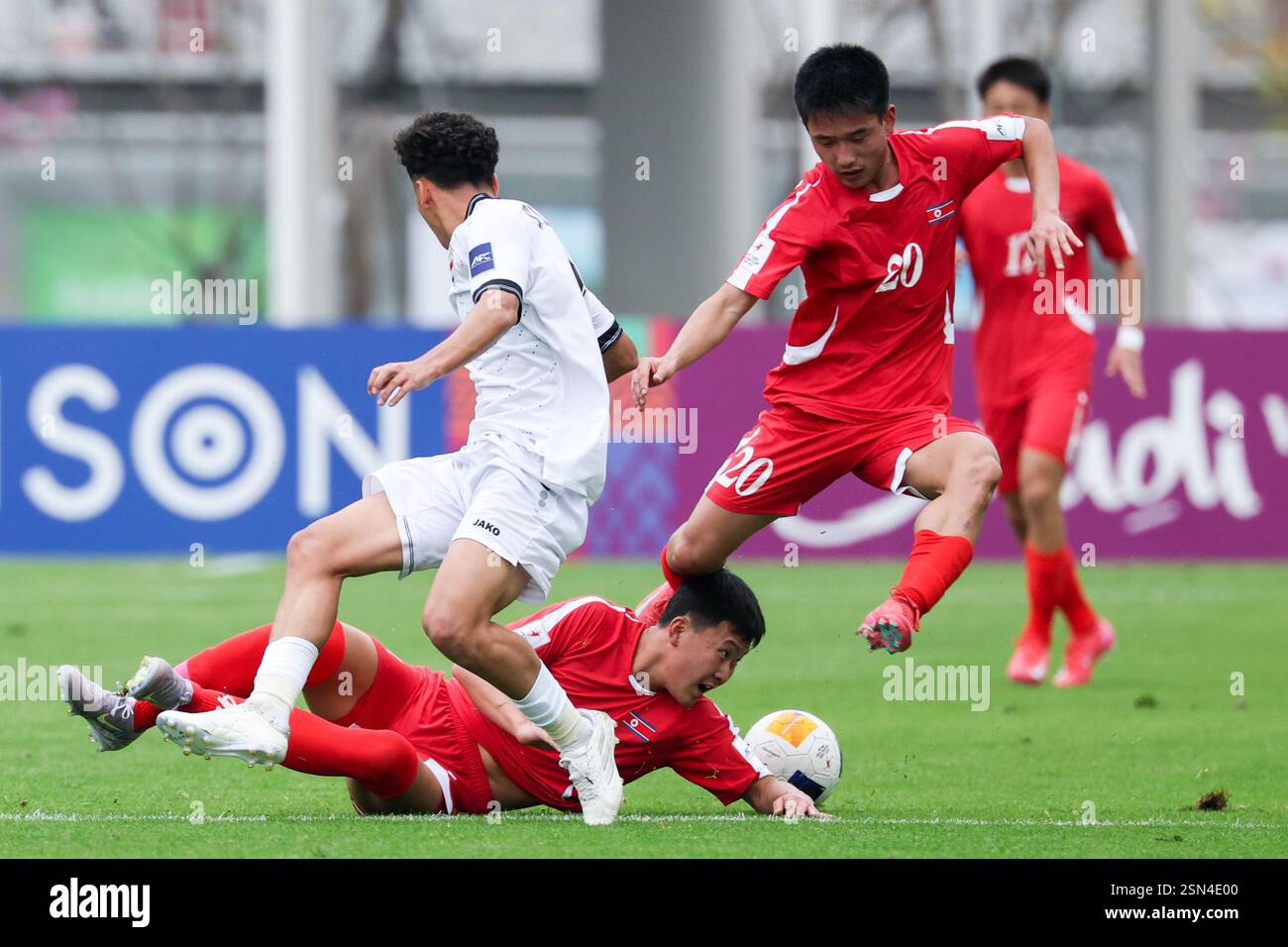 Shenzhen, China's Guangdong Province. 13th Feb, 2025. Pak Il Gwang (R ...