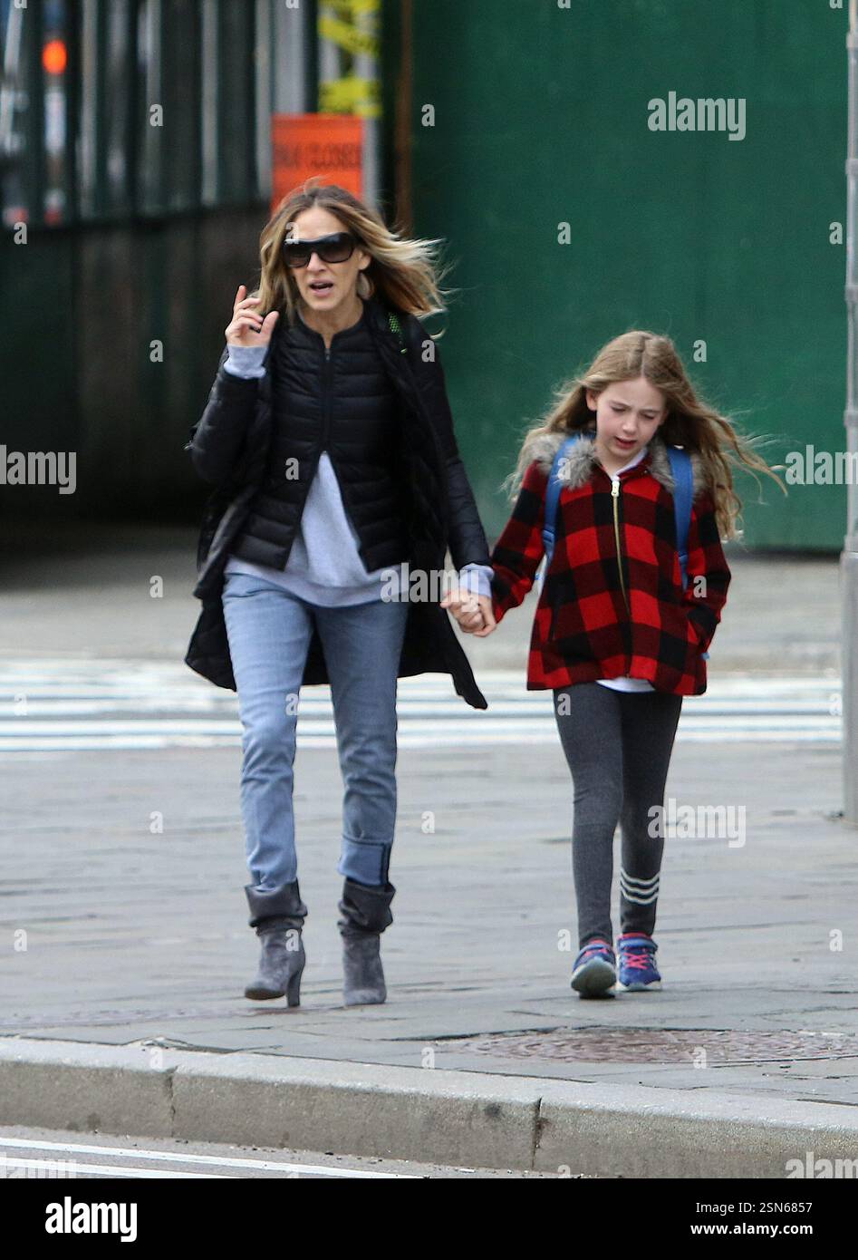 Actress Sarah Jessica Parker walks her daughter Marion Broderick to ...